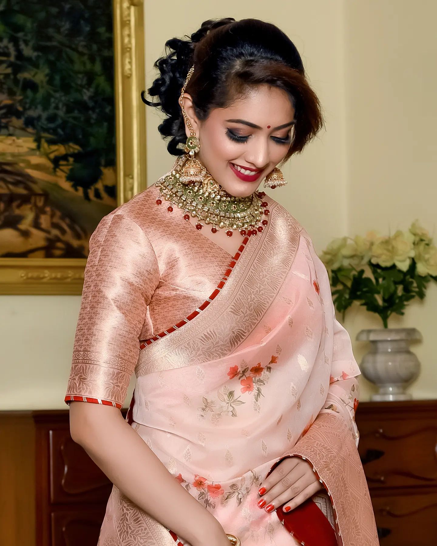 Anju Jadhav's unseen saree pictures - Sareeing.com