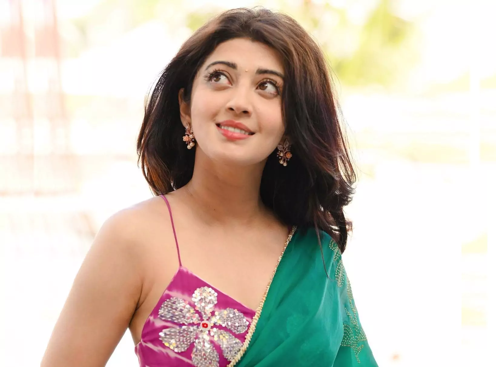 Story of Pranitha Subhash's 'Three-Color' Satin Organza Saree
