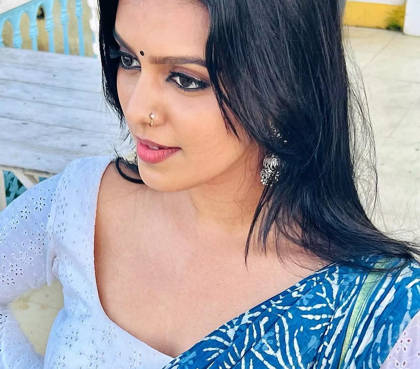 'Ansha Mohan' Stuns in Indigo Blue Saree: See Pictures..