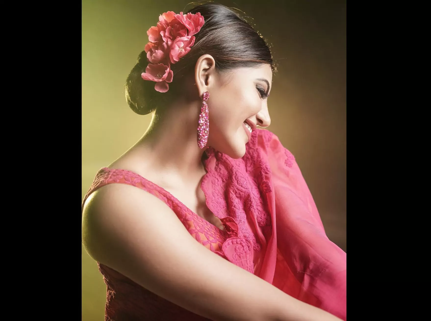 The Ultimate Guide to Retro Saree Looks | Inspired from...