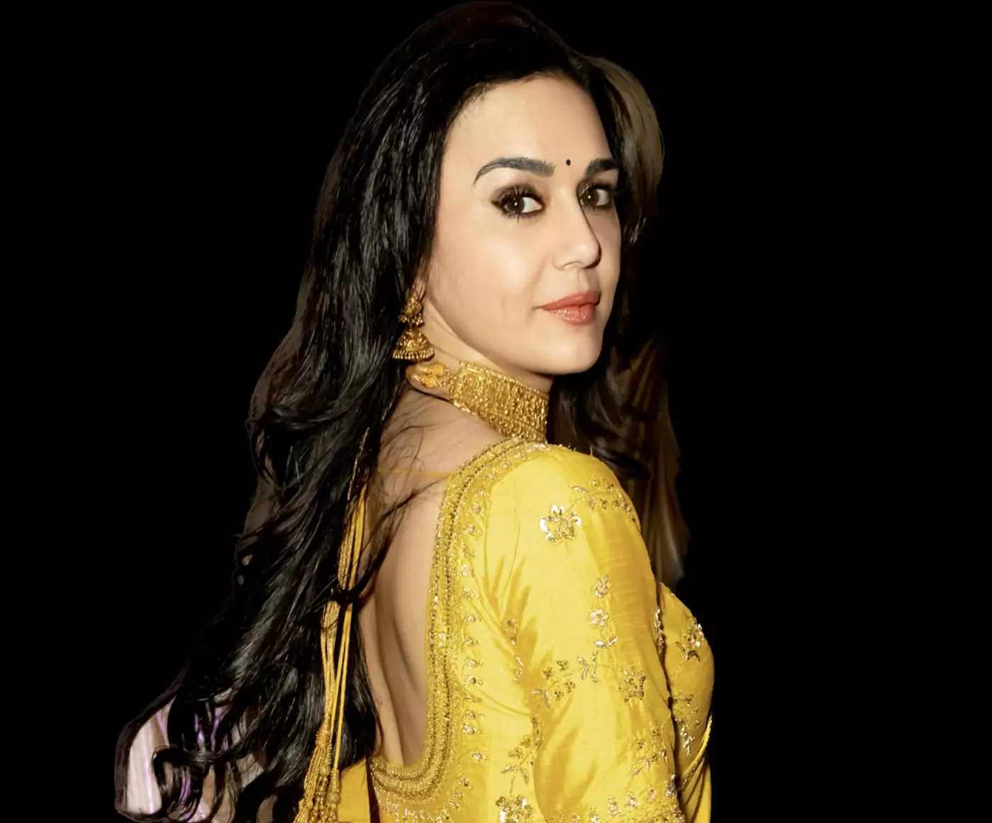Radiant in Yellow: Preity Zinta's Ethereal Look at 'Nari Shakti'...