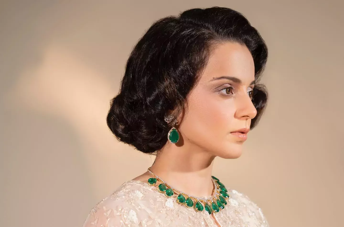 Short & Stunning: Kangana Ranaut's Hair Makeover Elevates...