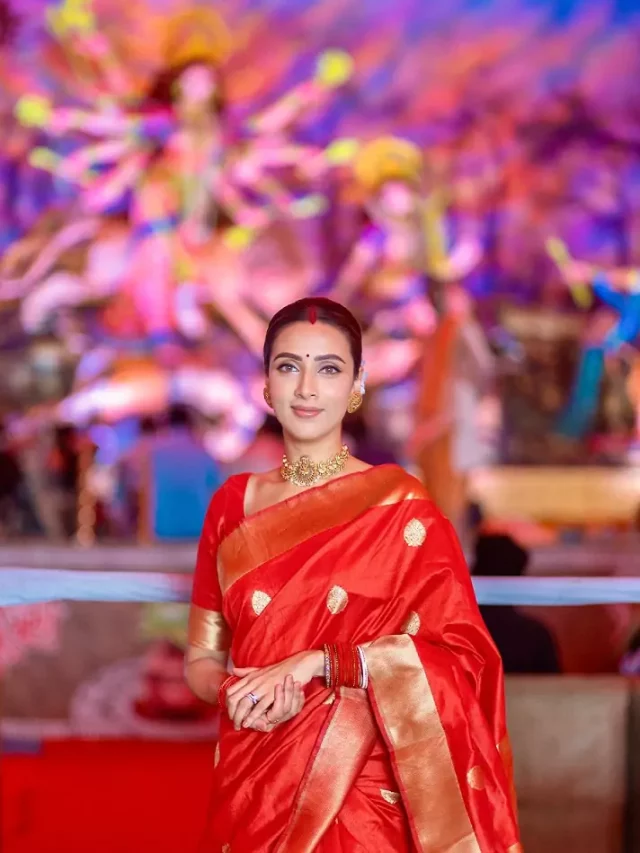 Bidya Sinha Mim's Dazzling Durga Pujo Avatar: A Celebration of Elegance ...